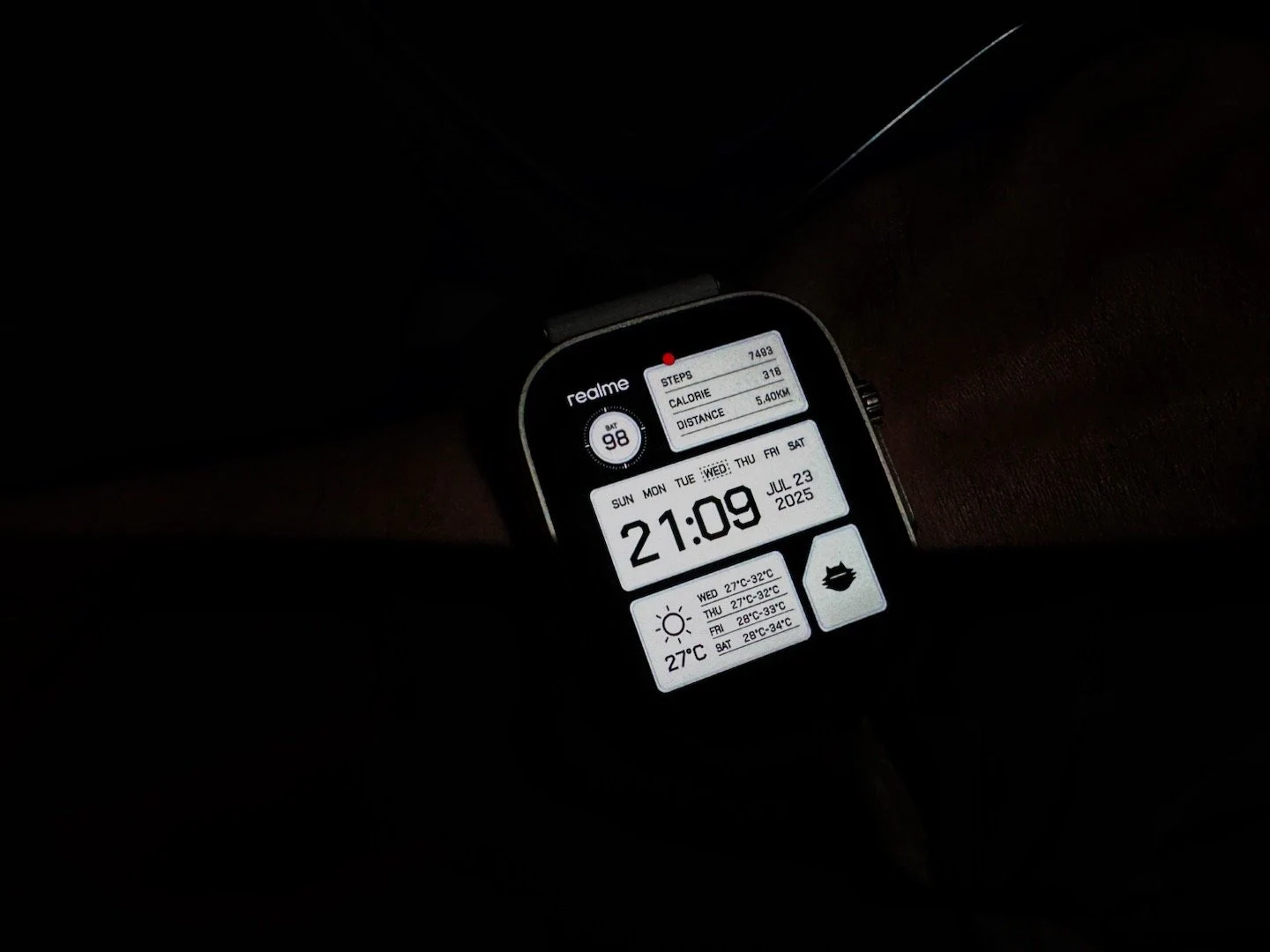 Realme Unveils Upcoming Smartwatch with Square Display