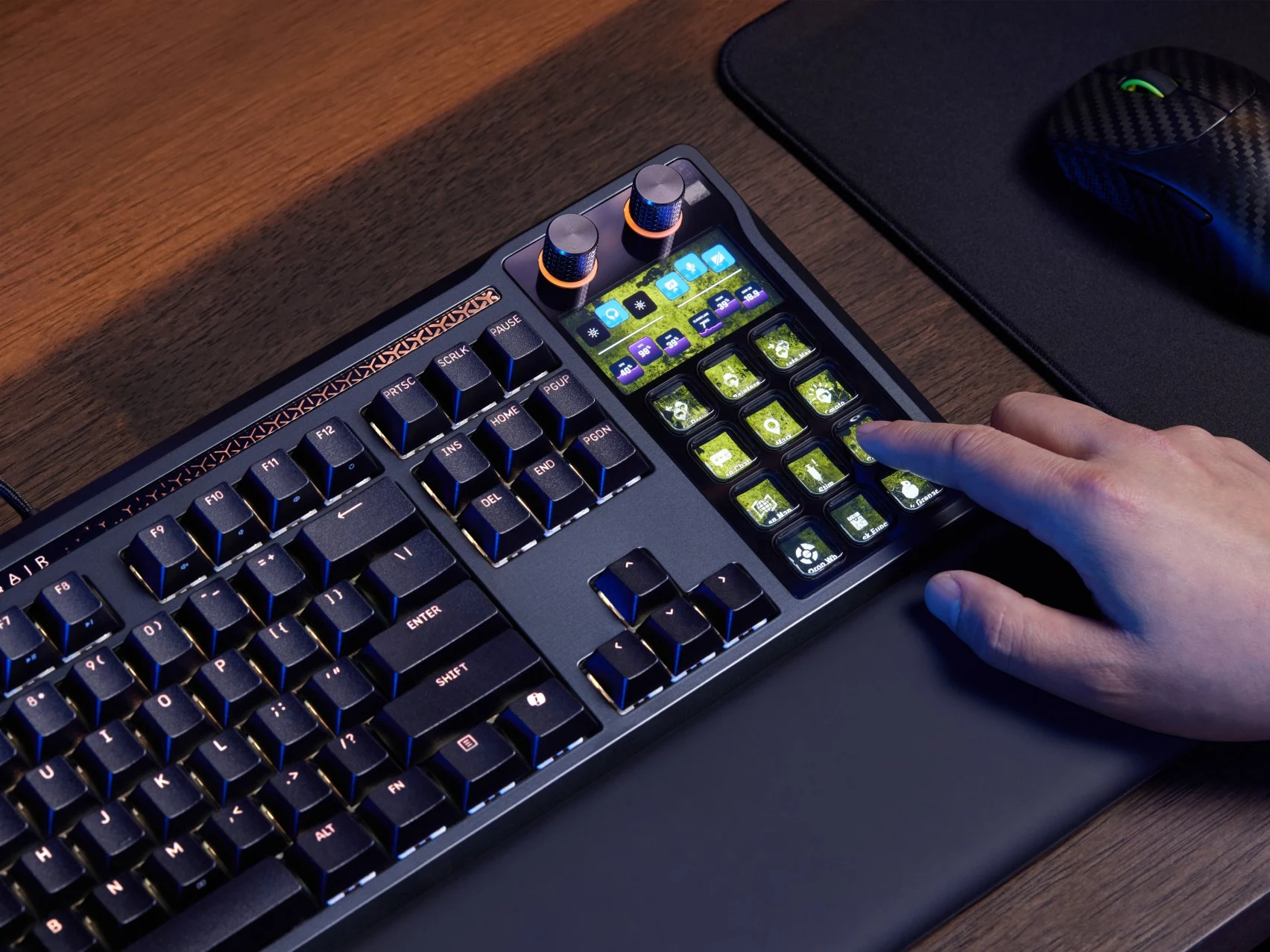 Corsair Galleon 100 SD Keyboard with Built-in Stream Deck Review