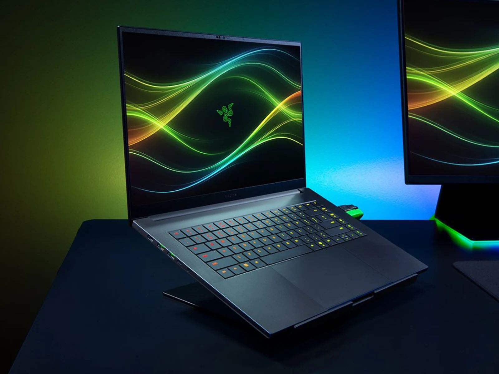 Razer Launches 16-Inch Gaming Laptop with Intel Panther Lake and 64GB RAM
